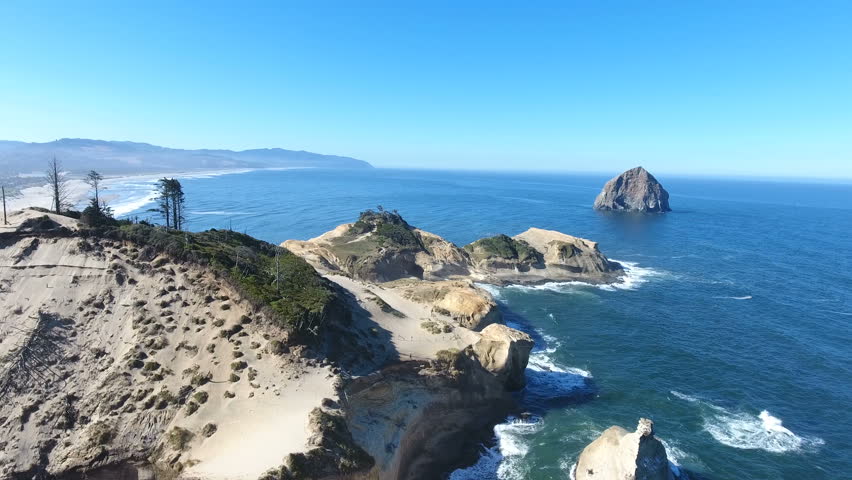 Cliffs and landscape on the Coastline in Oregon image - Free stock ...
