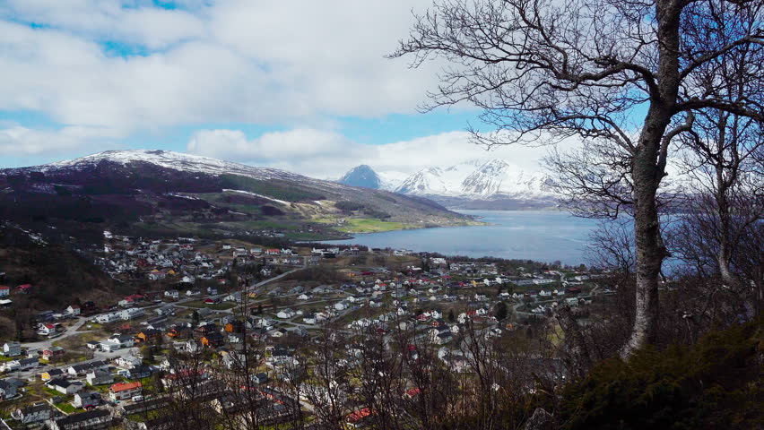 Seaside Town landscape in Norway image - Free stock photo - Public ...