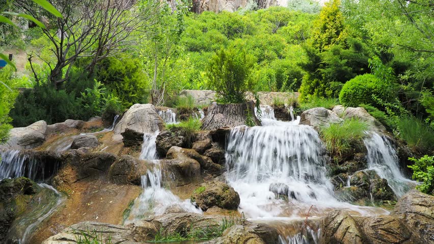 Mills Waterfall with the Mill house image - Free stock photo - Public ...