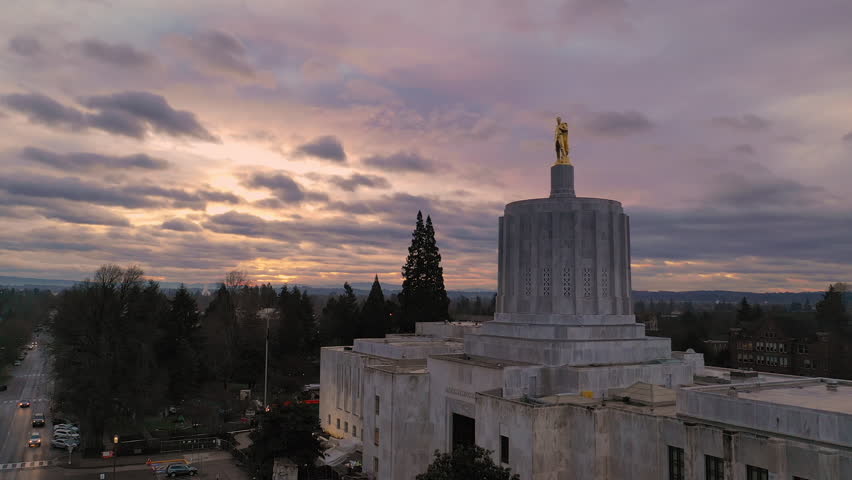 Oregon State Capital in Salem, Oregon image - Free stock photo - Public ...
