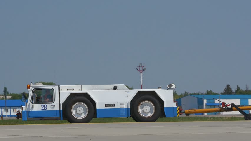 Video de stock de kiev - may 20: pushback tug | 10339850 | Shutterstock