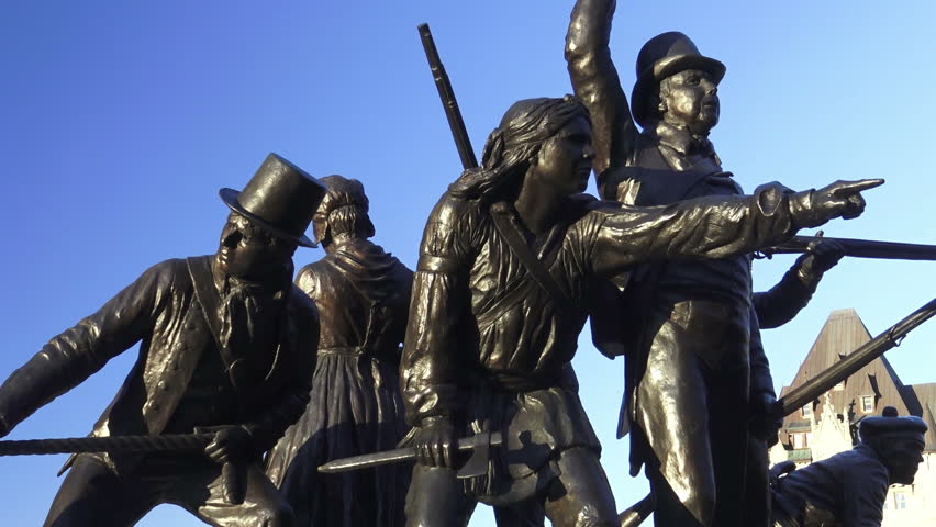 WW1 War Memorial. World War I Memorial With Canadian Flag In ...