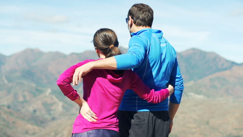 Young Sporty Couple Hugging After Vidéos de stock (100 % libres de ...