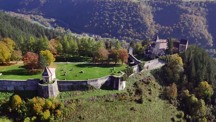 Stockvideo von castle - old town ostrozac, | 18616070 | Shutterstock