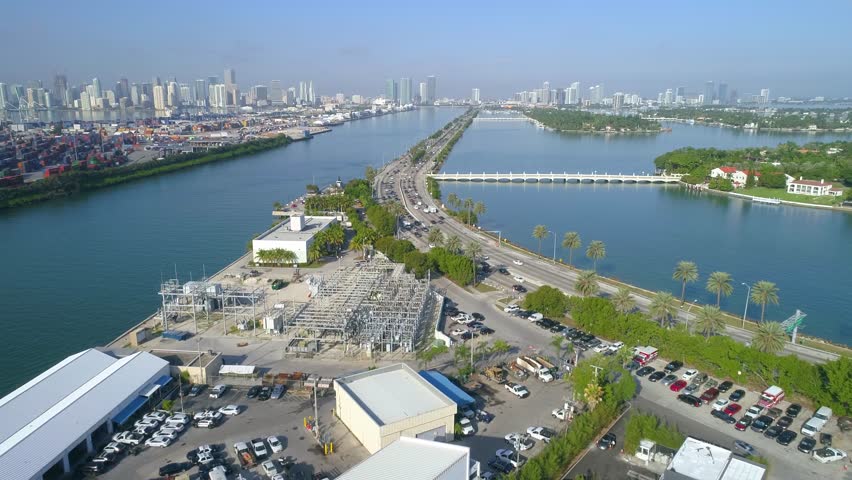 Aerial Video Macarthur Causeway Bridge Heading To Miami Beach Stock ...