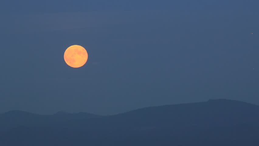 Moon Rising Over The Mountains Of Wellington New Zealand At Night Stock ...