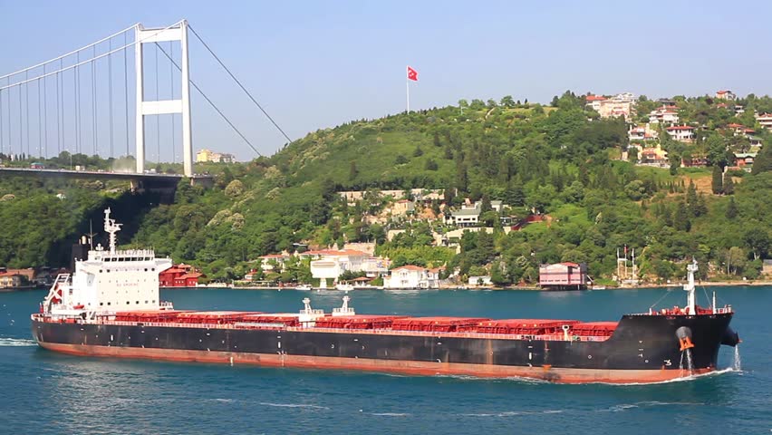 Crude Oil Tanker. Super Tanker Ship Full Of Oil, Sailing Along The ...