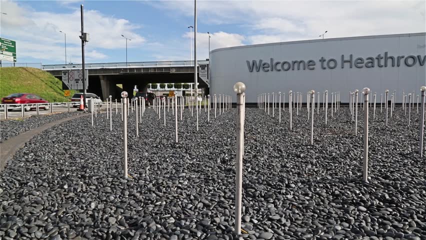 Heathrow Airport, London, UK, 25/03/2015 Zooming Onto The "Welcome To ...
